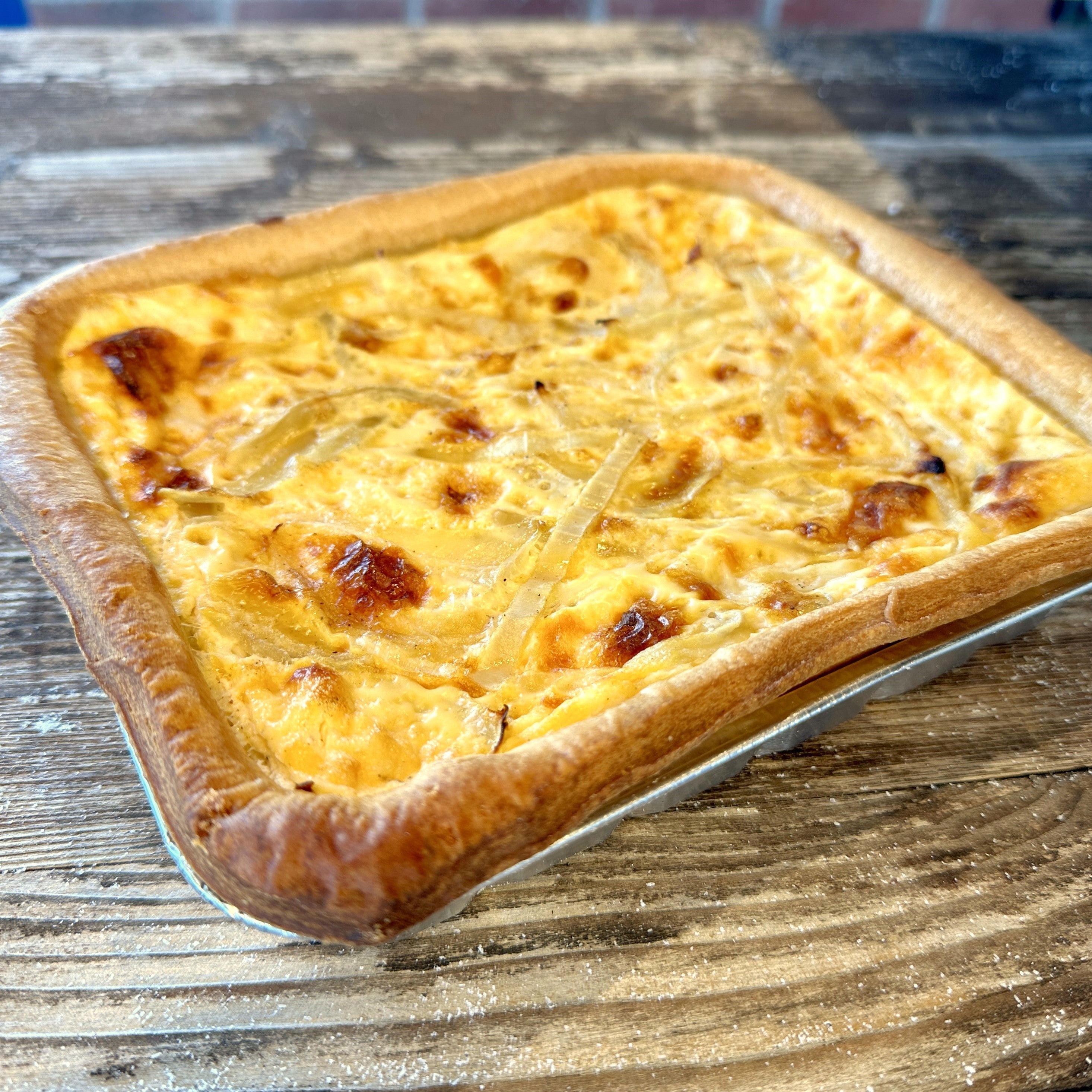 SML Tray Cheese & Onion Quiche | Botham's To Go